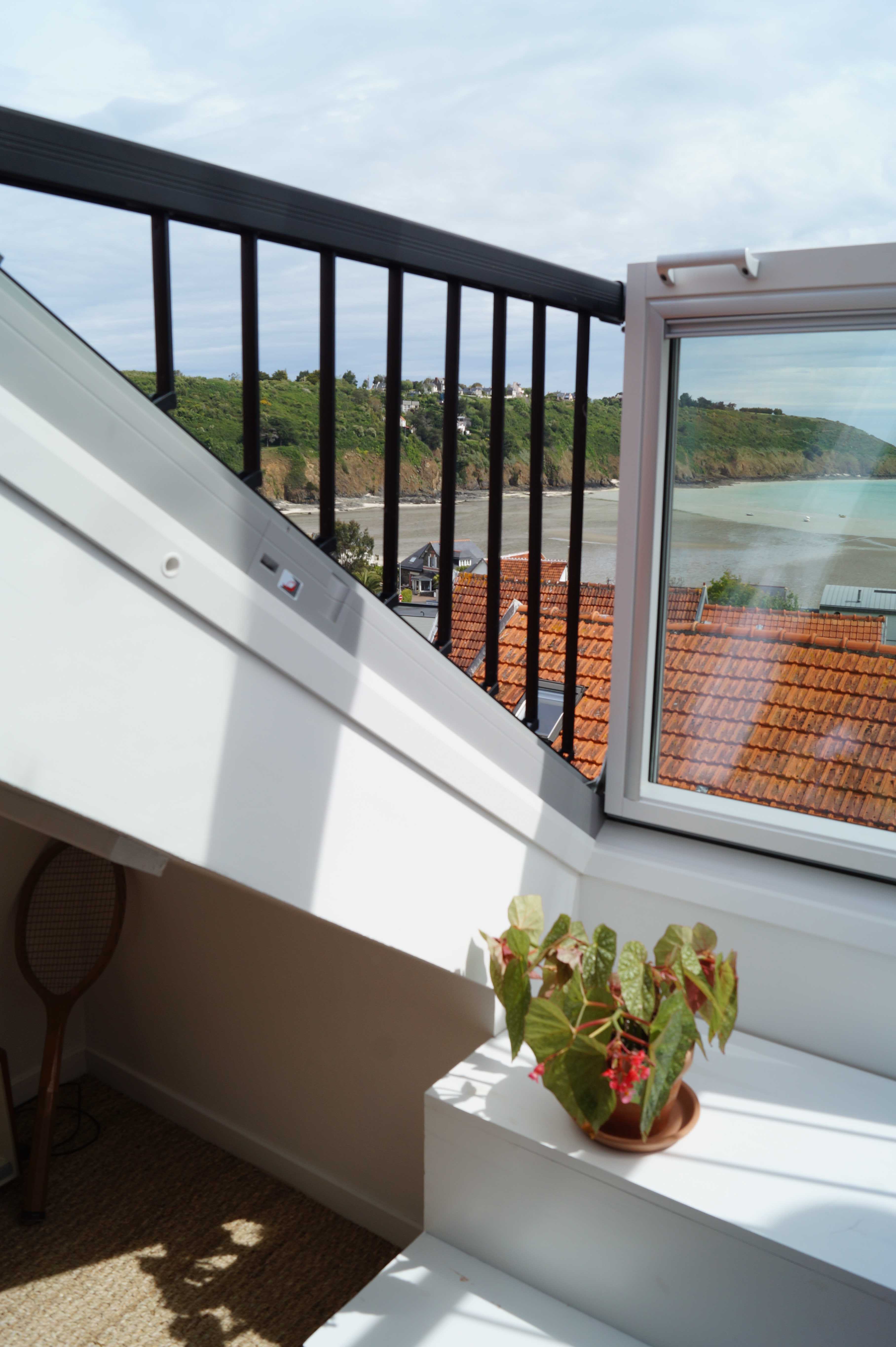 Pose d'un Vélux balcon à Plérin